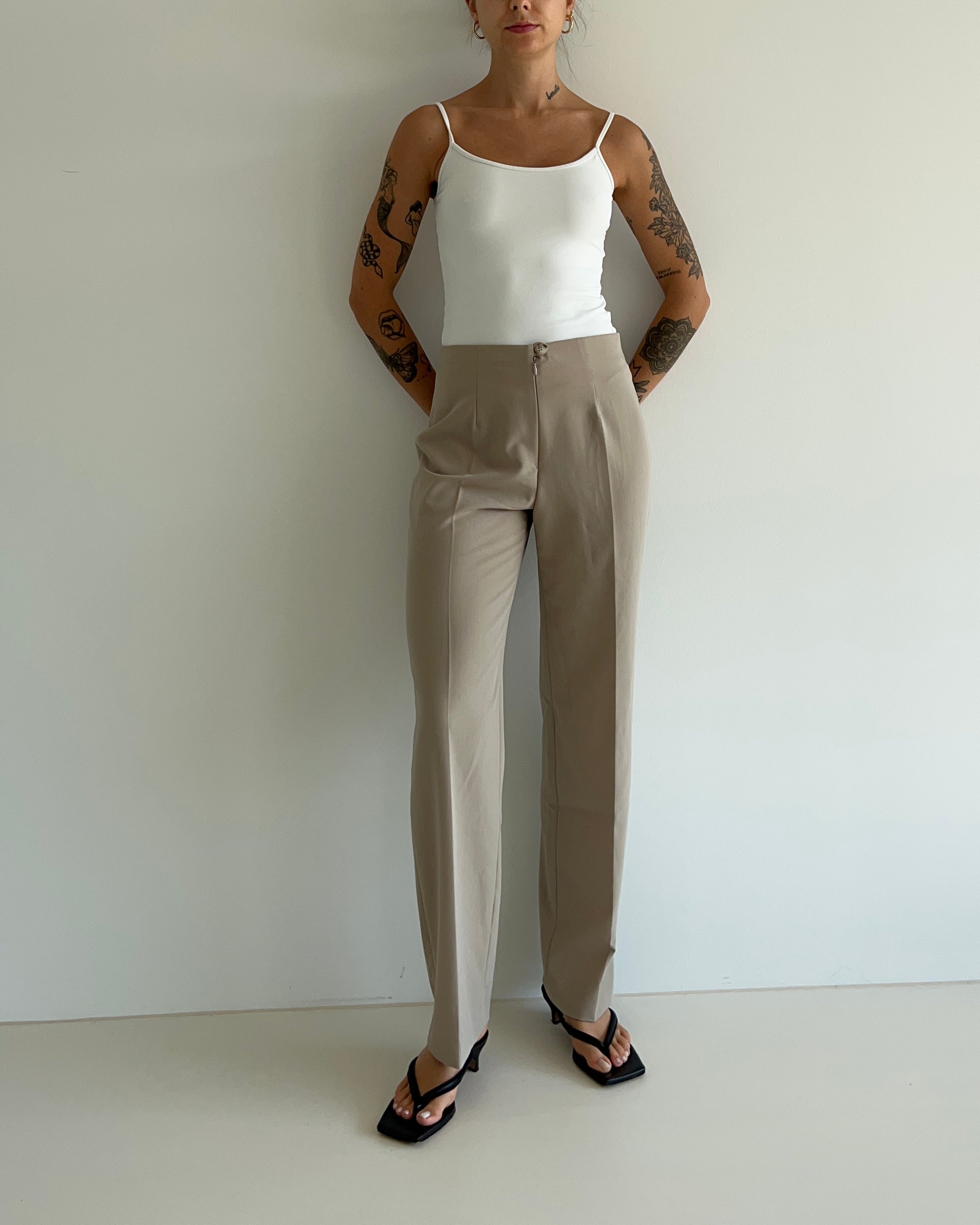 Beige Trousers – @doubleyou.vintage