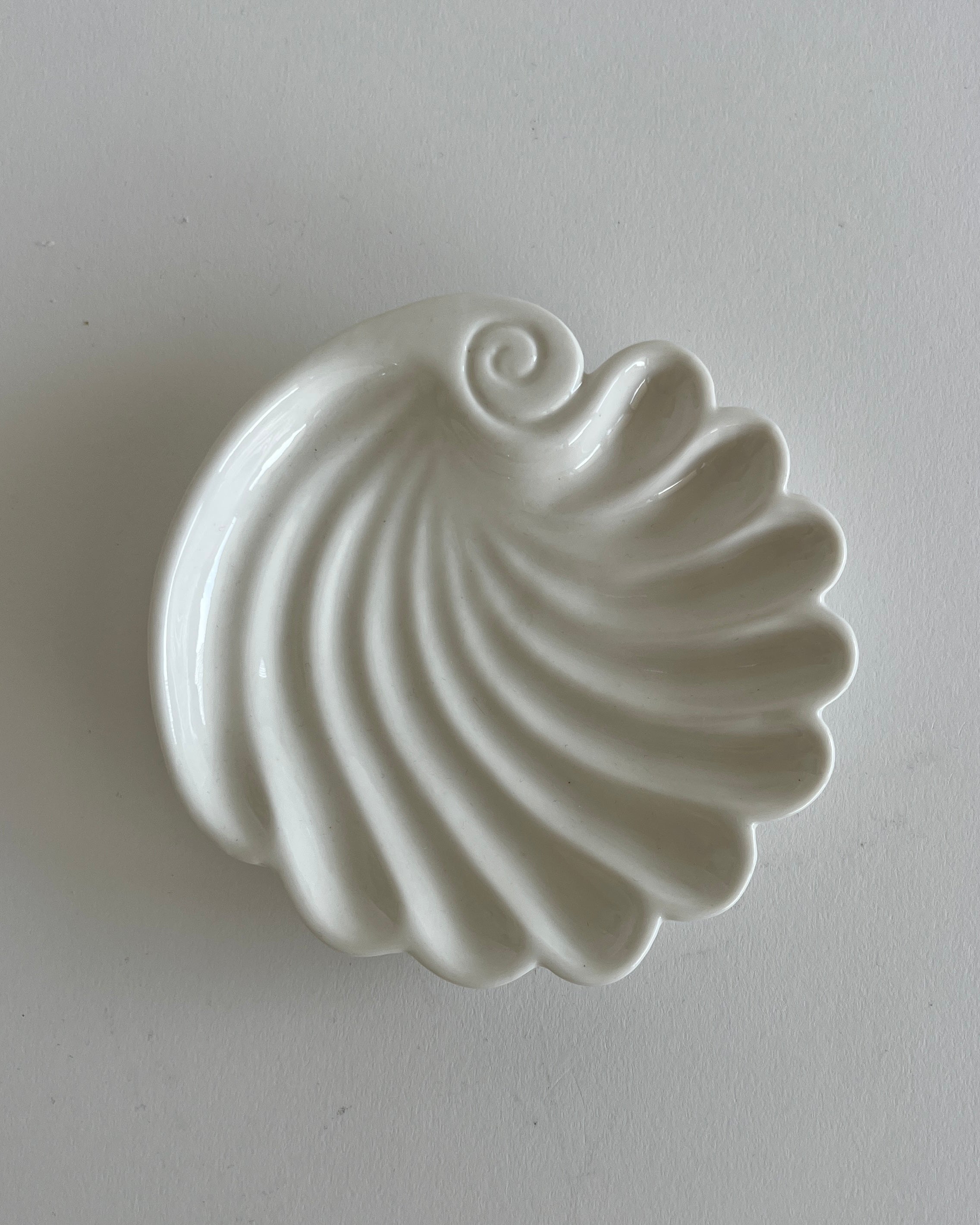Small Shell Plate – @doubleyou.vintage